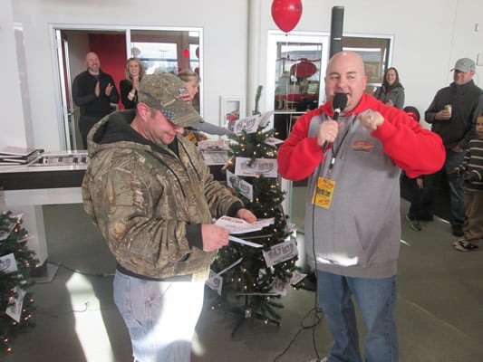 Bring the Right People to Your Business with Live Radio Remotes